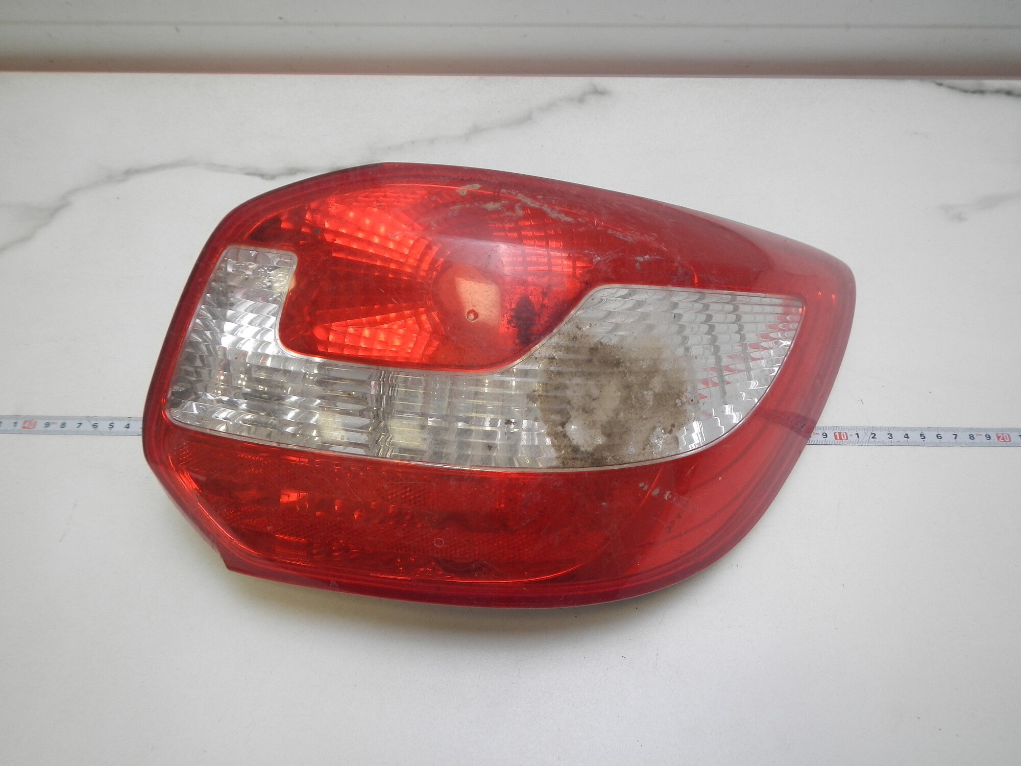 Б/У Фонарь задний правый, ВАЗ (VAZ)-LADA GRANTA (гранта) FL (18-) LADA GRANTA (Гранта) FL (18-) Лифтбэк. Царапины, грязь ...