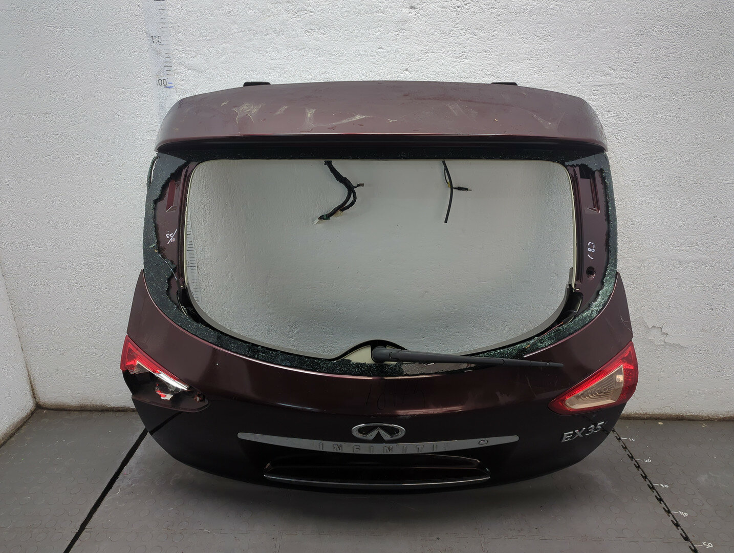 Крышка (дверь) багажника Infiniti EX35 Б/У