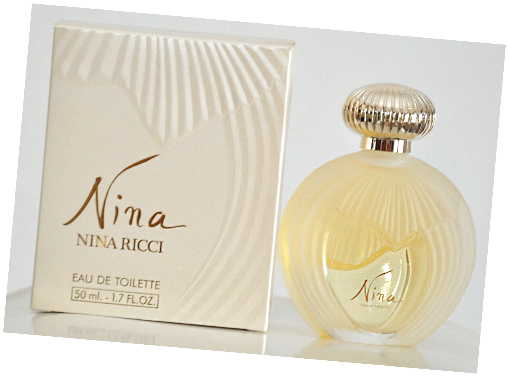Женская туалетная вода без спрея Нина Ричи Нина 50 мл - Nina Ricci Красное Яблоко