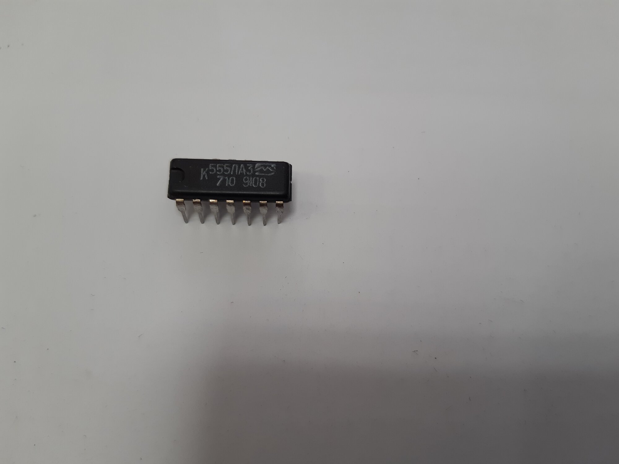 Микросхема К555ЛА3 1990г) (упаковка 10 штук)