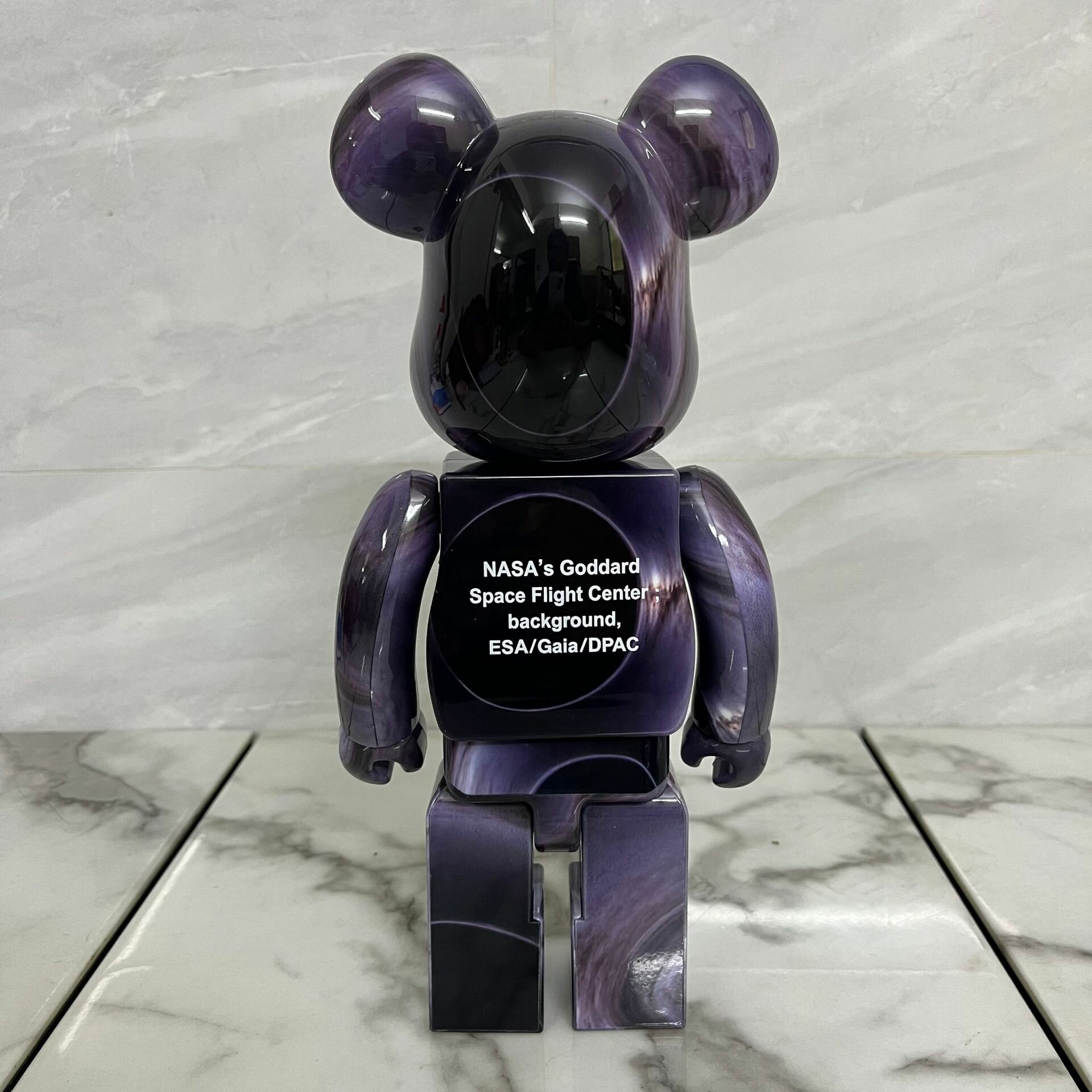 Фигурка Bearbrick Black hole — фото 1