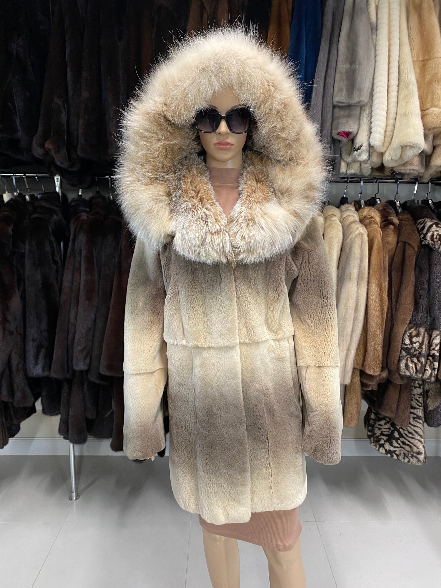 Шуба. Премиум. Норка с рысью 44-46 р.