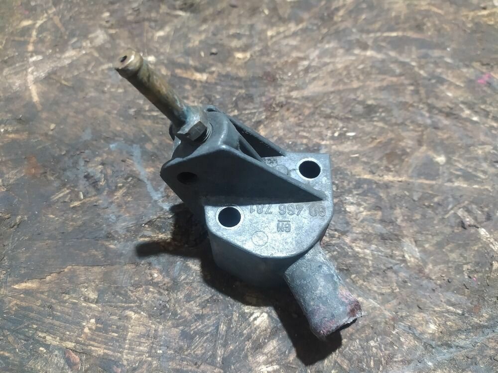 Фланец вент. картер. газов Opel Vectra B (1995 2000) Б/У с пробегом