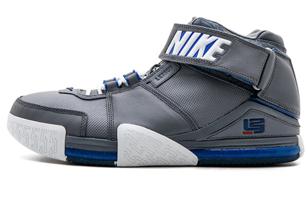 Кроссовки LeBron 2