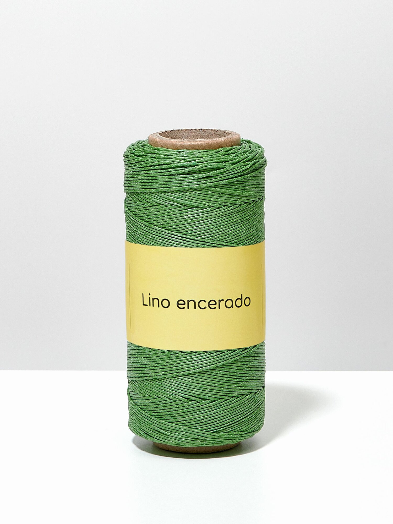 Нить льняная вощеная, толщиной 0,7 мм, 180 метров. Цвет зеленый/лайм. Для кожи, бижутерии и украшений