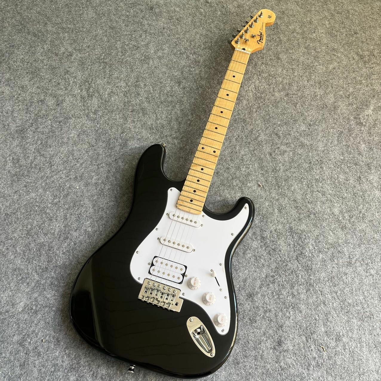 Электрогитара Fender st 6-струнная 39"