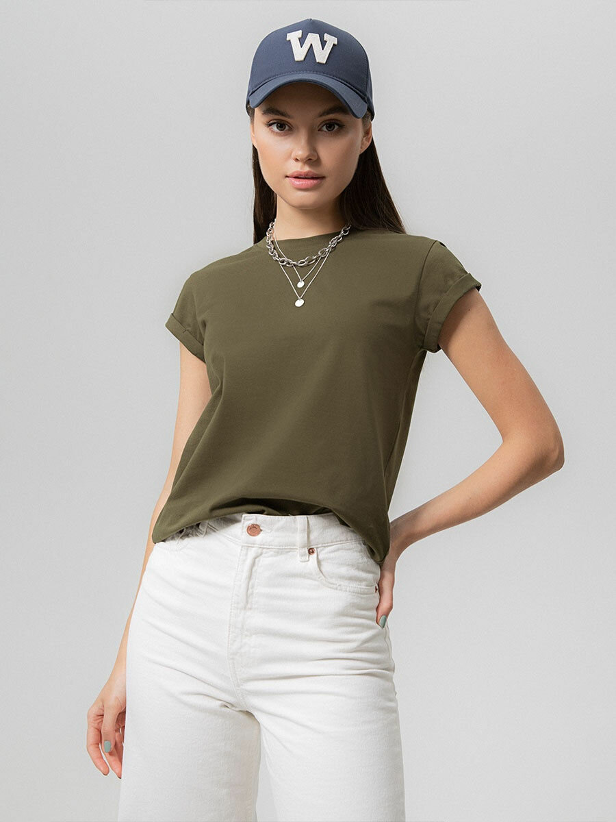 Футболка с подвернутым рукавом