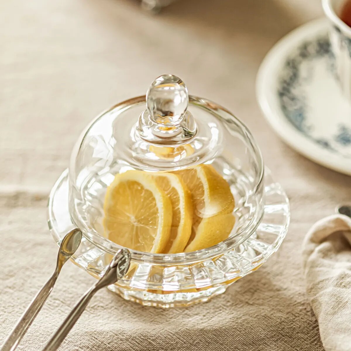 Стеклянная лимонница с крышкой 130 мл для икры, меда, варенья – стильная сервировка и удобное хранение на кухне