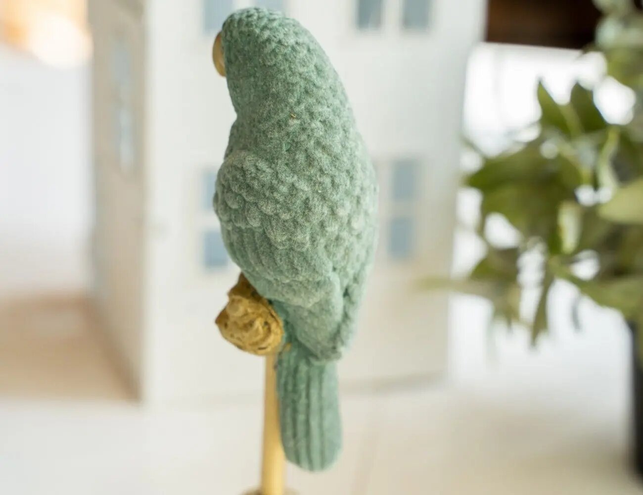 Статуэтка благородный попугай, полистоун, голубой, 28 см, Edelman