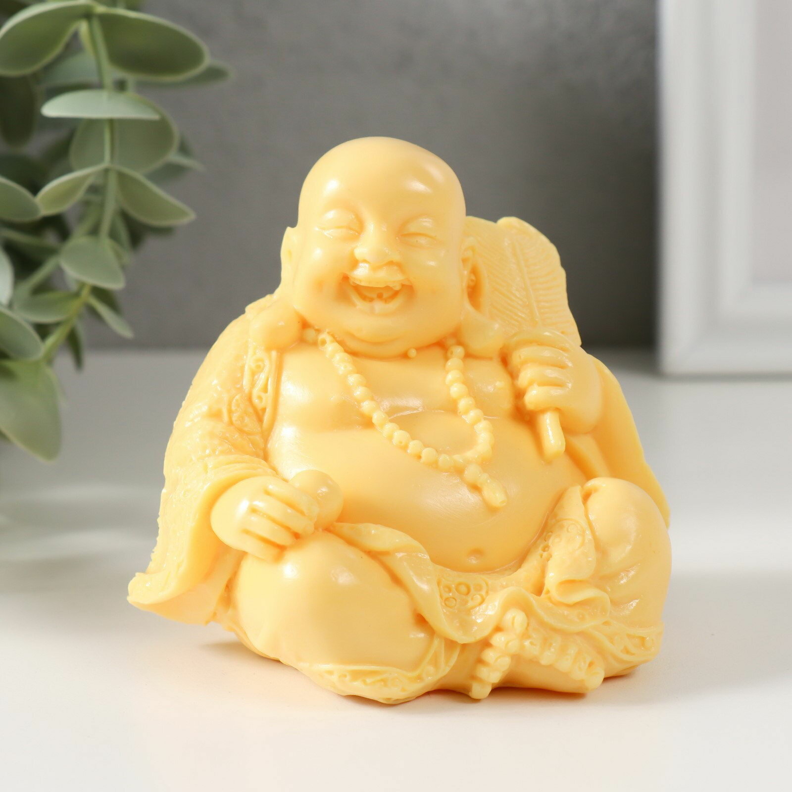 Нэцкэ фигурка полистоун под камень "Хотей с опахалом", 8.2x6.7x8 см