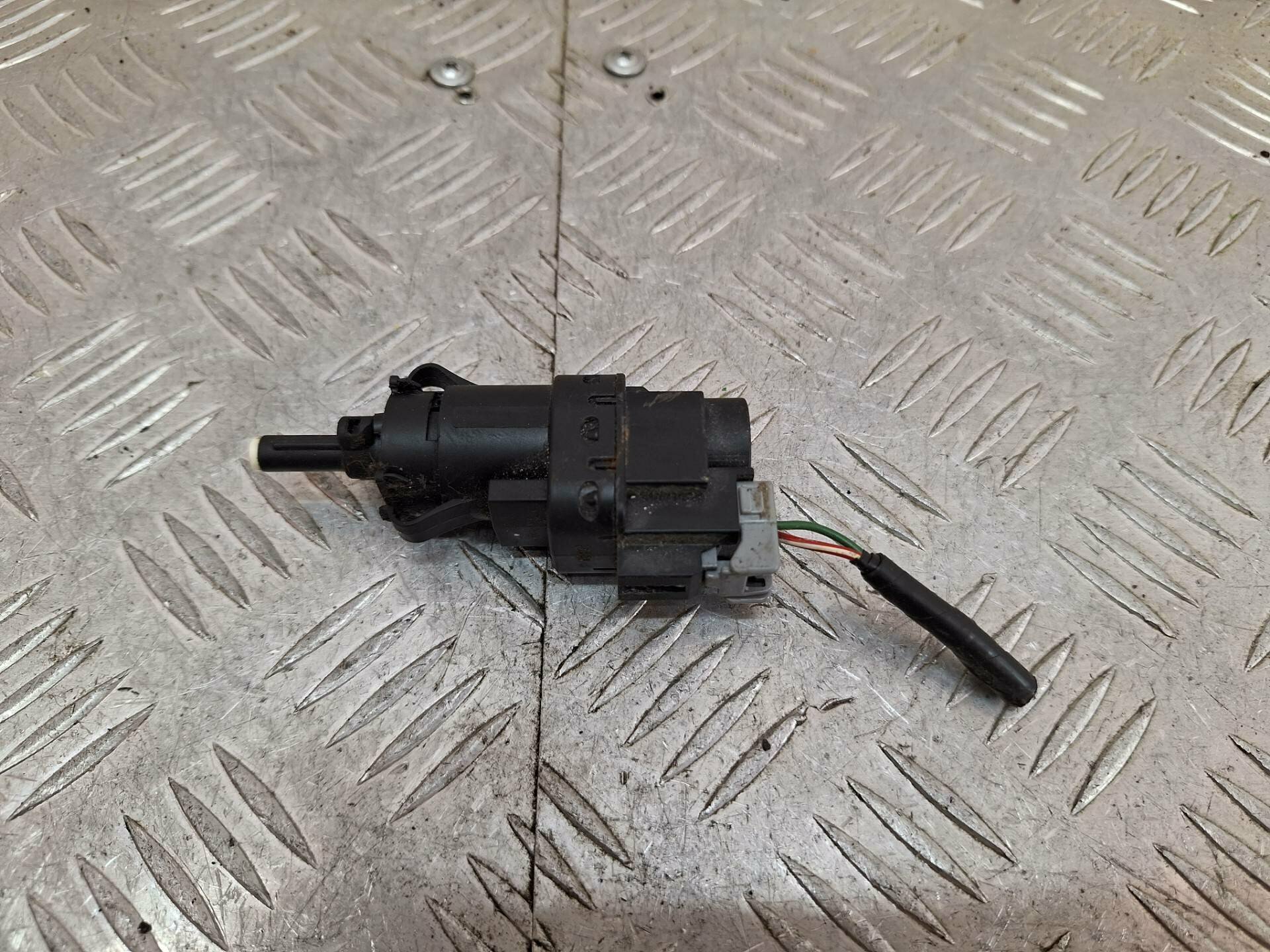 Датчик педали тормоза (лягушка) Ford Focus 2 (2004 - 2008) 3M5T13480AB