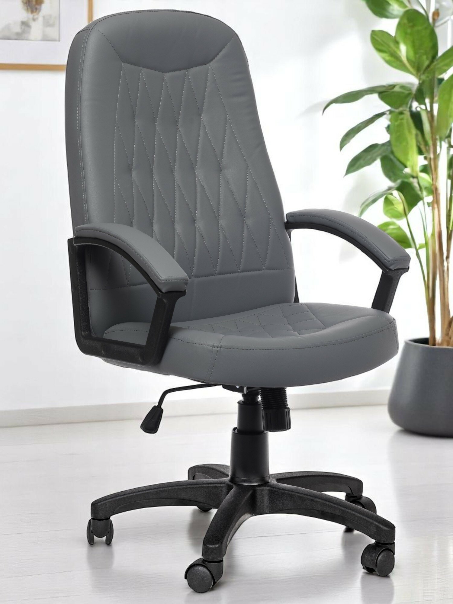 Кресло офисное Джокер серое, экокожа, с колесиками