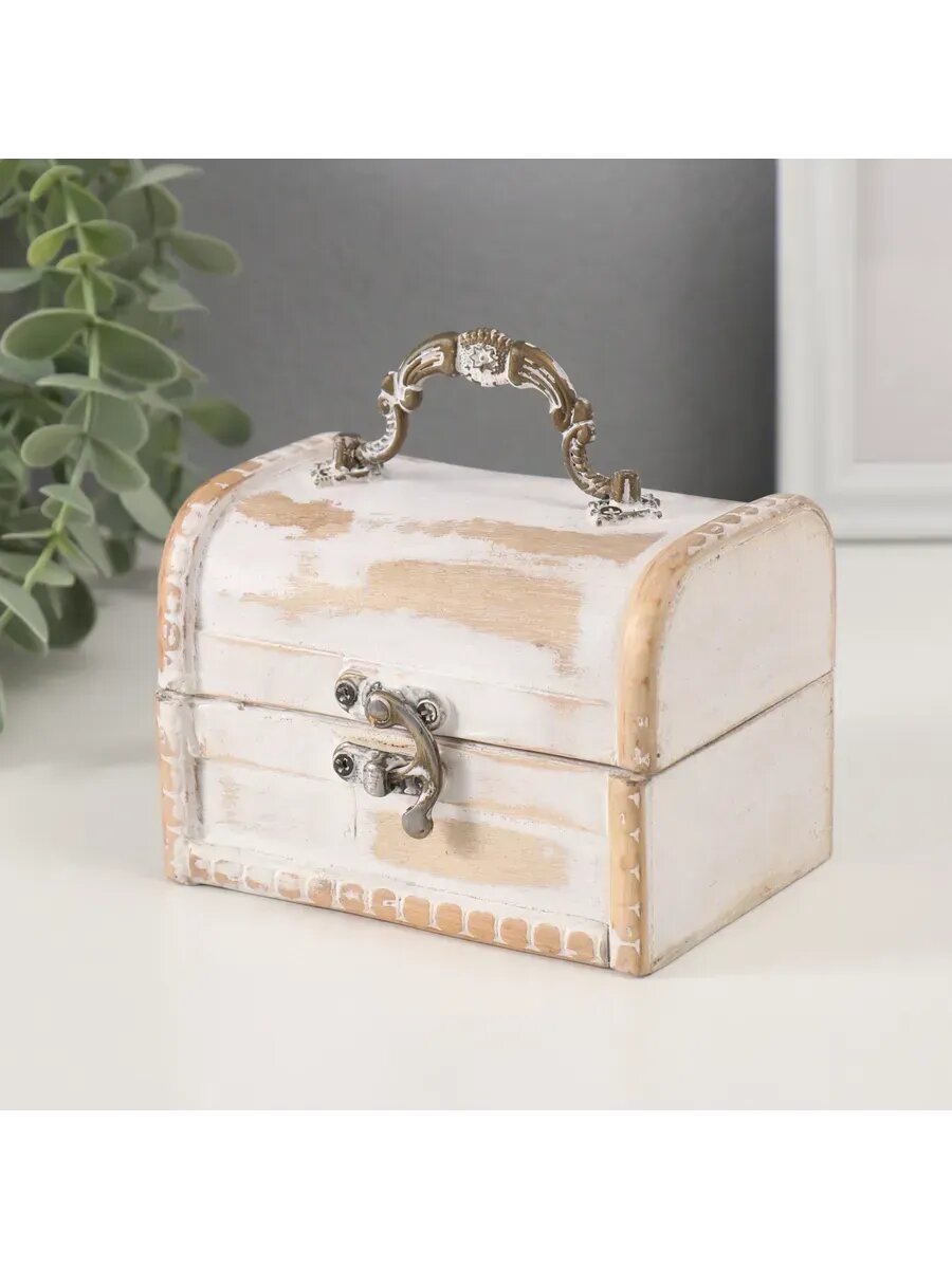 Шкатулка сундучок Состаренная белая