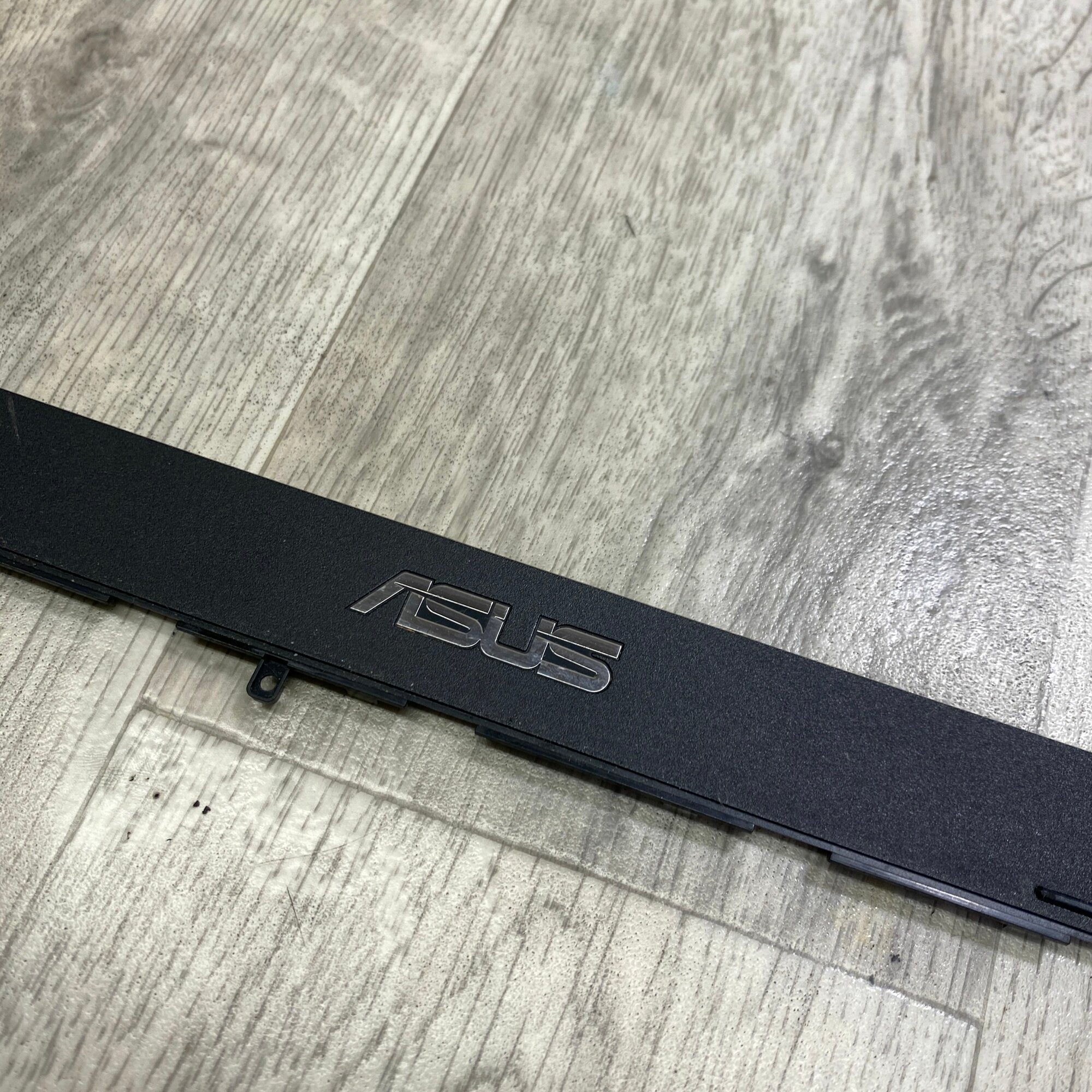 Рамка матрицы Asus E502S — фото 1