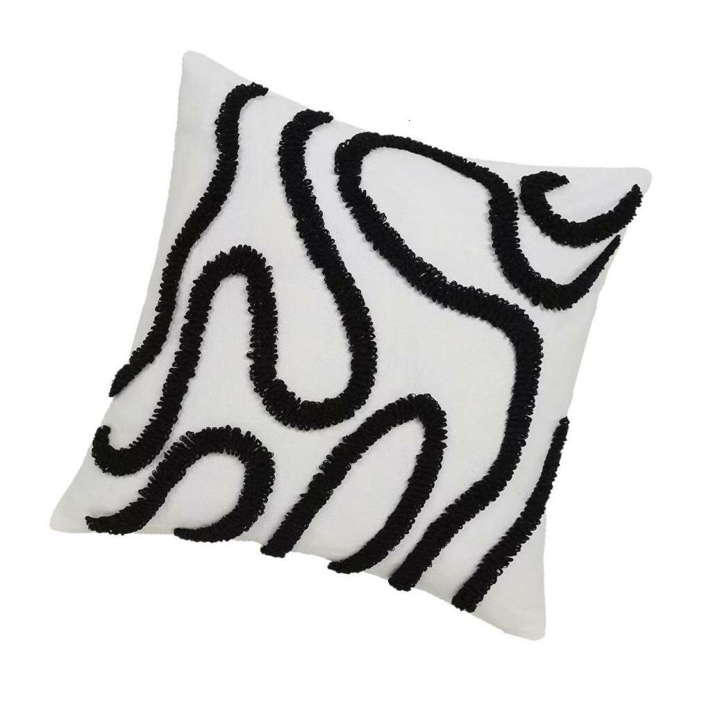 Вышитые чехлы для подушек "Богемия"