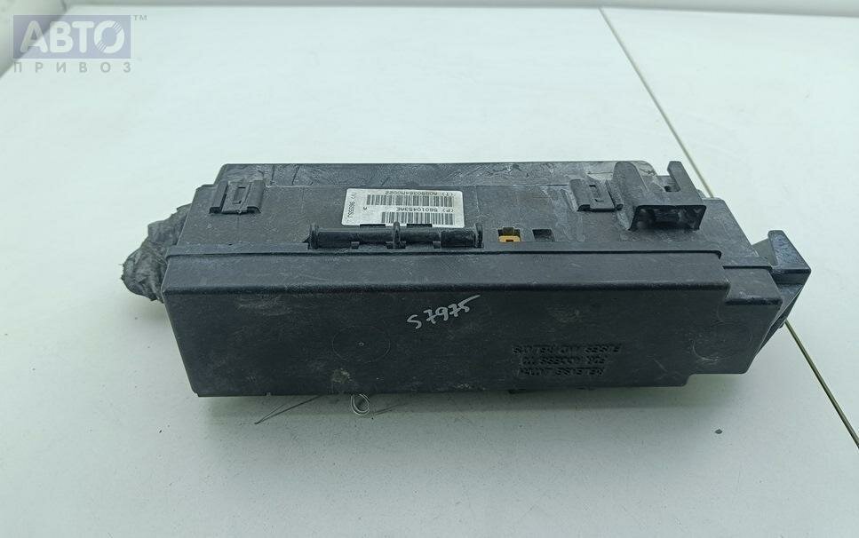 Блок предохранителей Jeep Cherokee