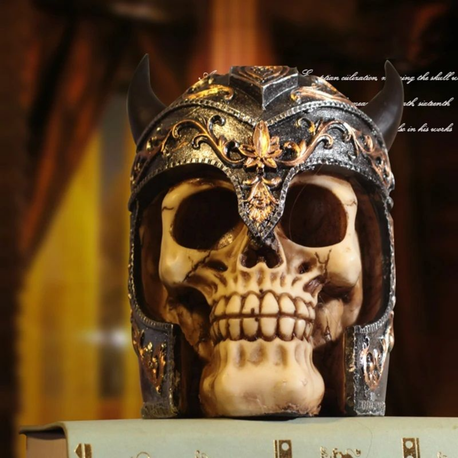 Статуэтка - Фигурка "Череп Викинга Рагнара Лодброка в Шлеме в образе Зомби"