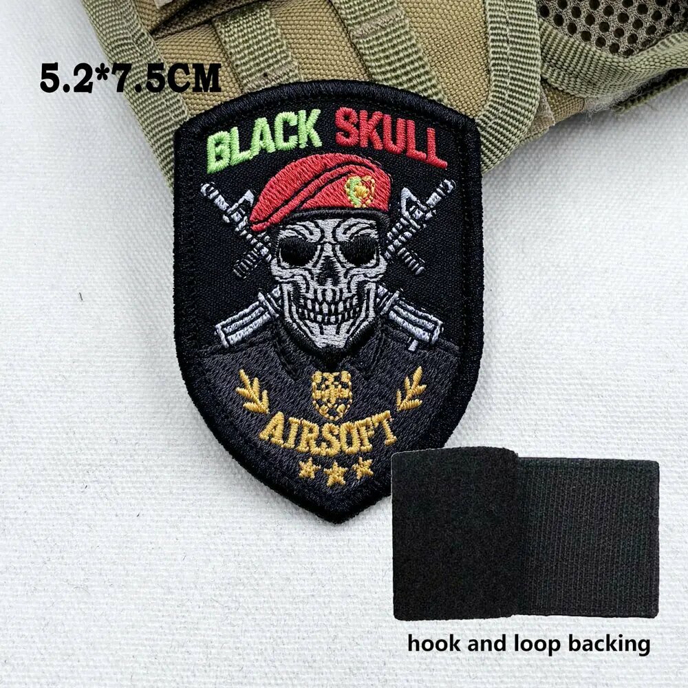 Тактическая нашивка Black Skull, 5.2*7.5см, AB81-1 velcro