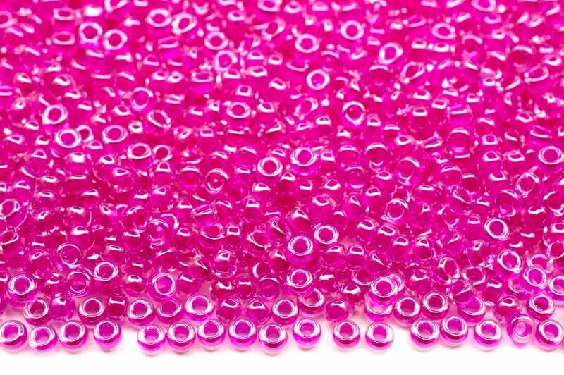 Бисер японский MIYUKI круглый 15/0 #0209 фуксия/хрусталь, окрашенный изнутри, 10 грамм