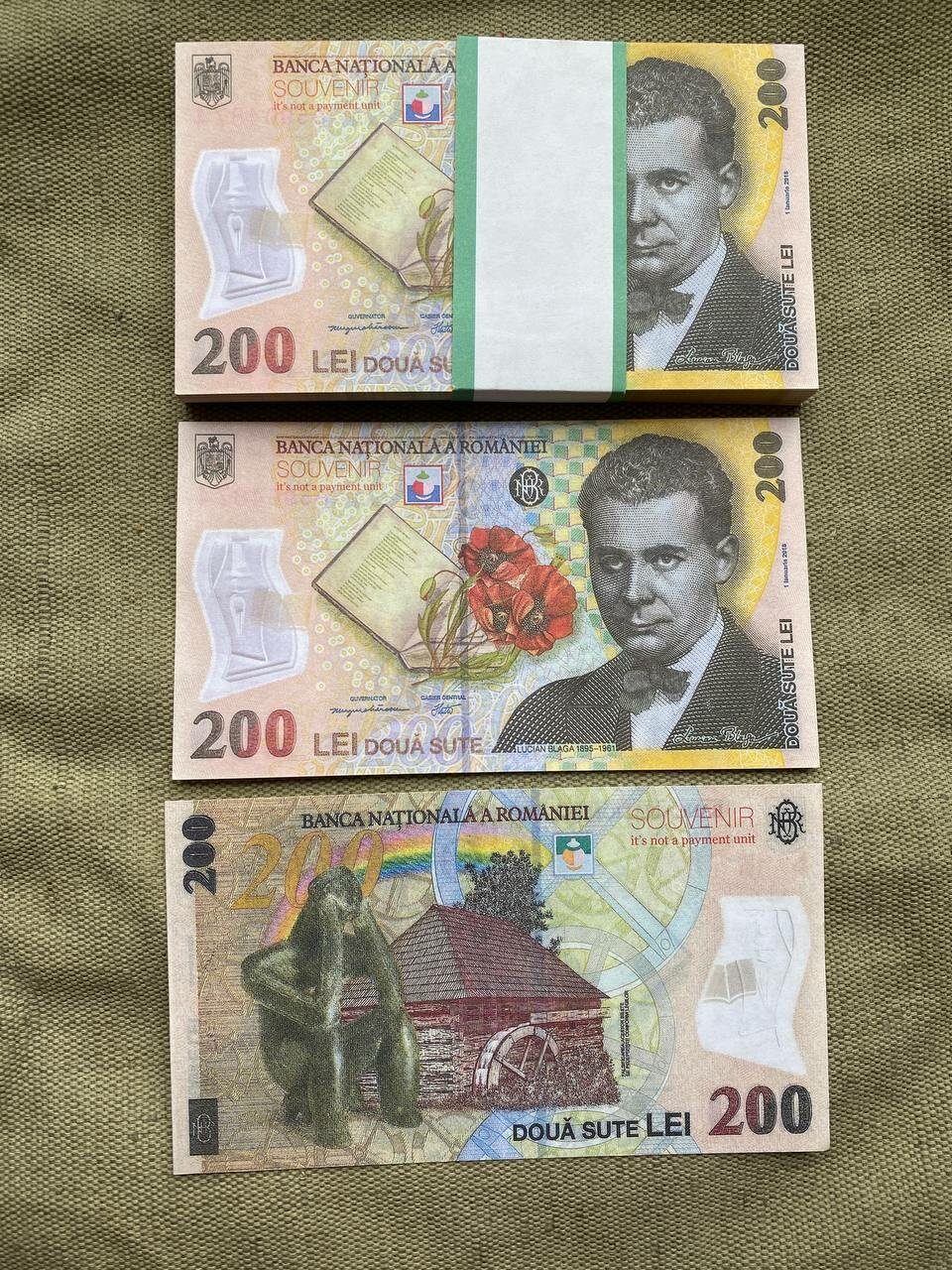 Пачка сувенирных денег 200 лей (Румыния), 90 купюр (билеты банка приколов, бутафорские пачки)