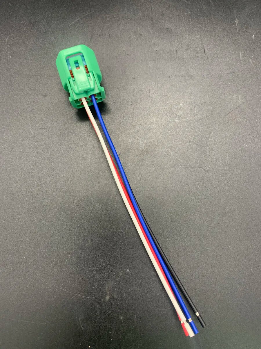 Разъем генератора ( фишка ) Новое Cargoparts