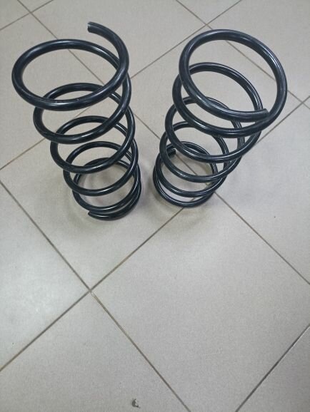 Пружина задняя Hyundai TERRACAN 12/01-07 / Kilen 54822