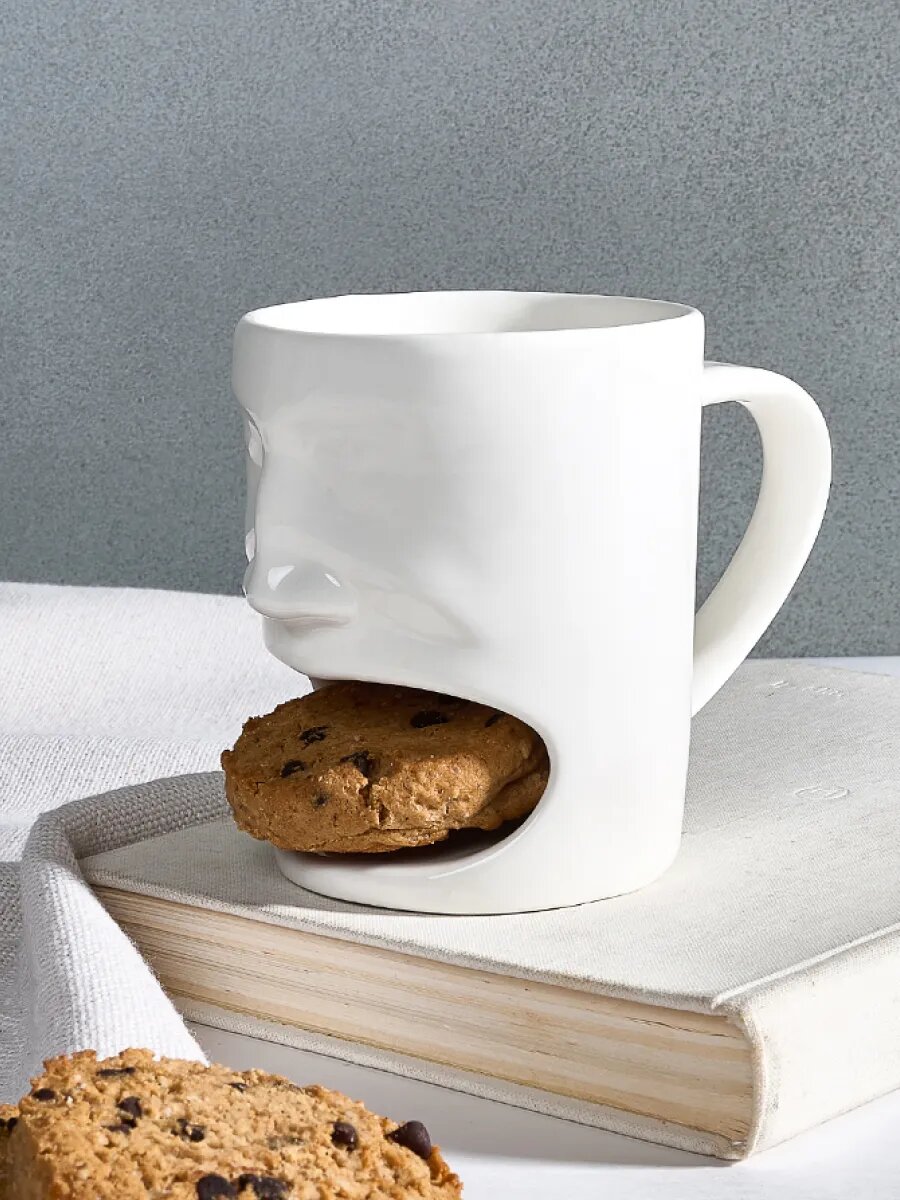 Кружка керамическая "Открытый рот" - подарочная для чая и кофе, 200 мл