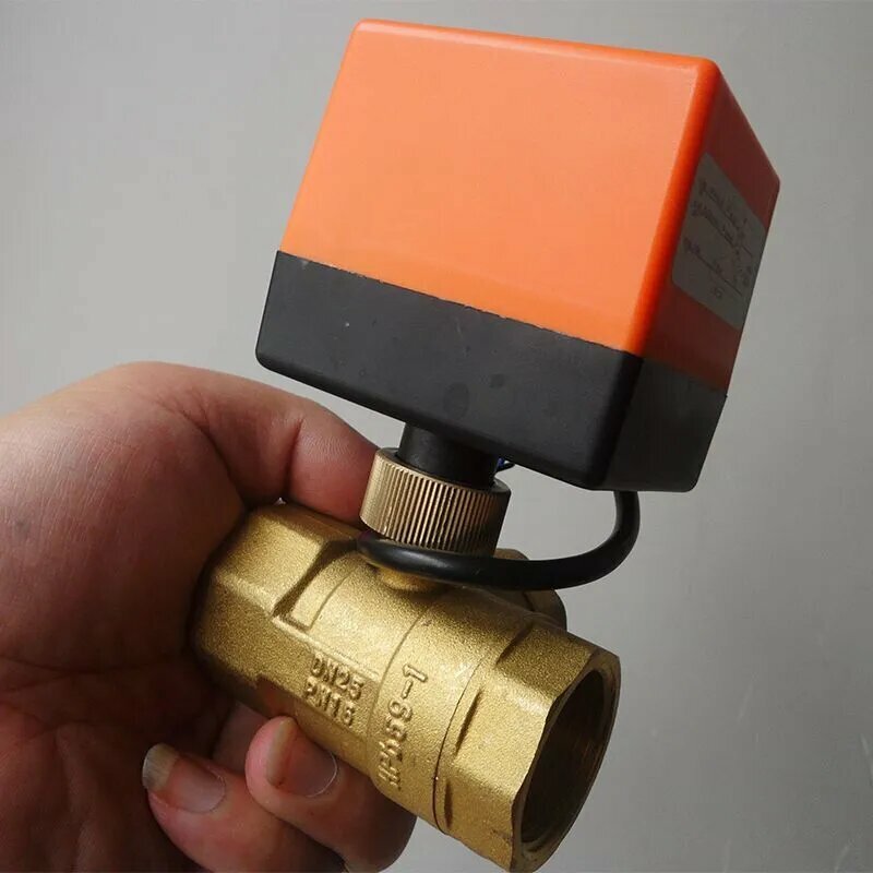 1 дюйм T-образный Трехходовой моторизованный электрический клапан 220В AC 3 линии 2 контролирует миниатюрный электрический шаровой кран