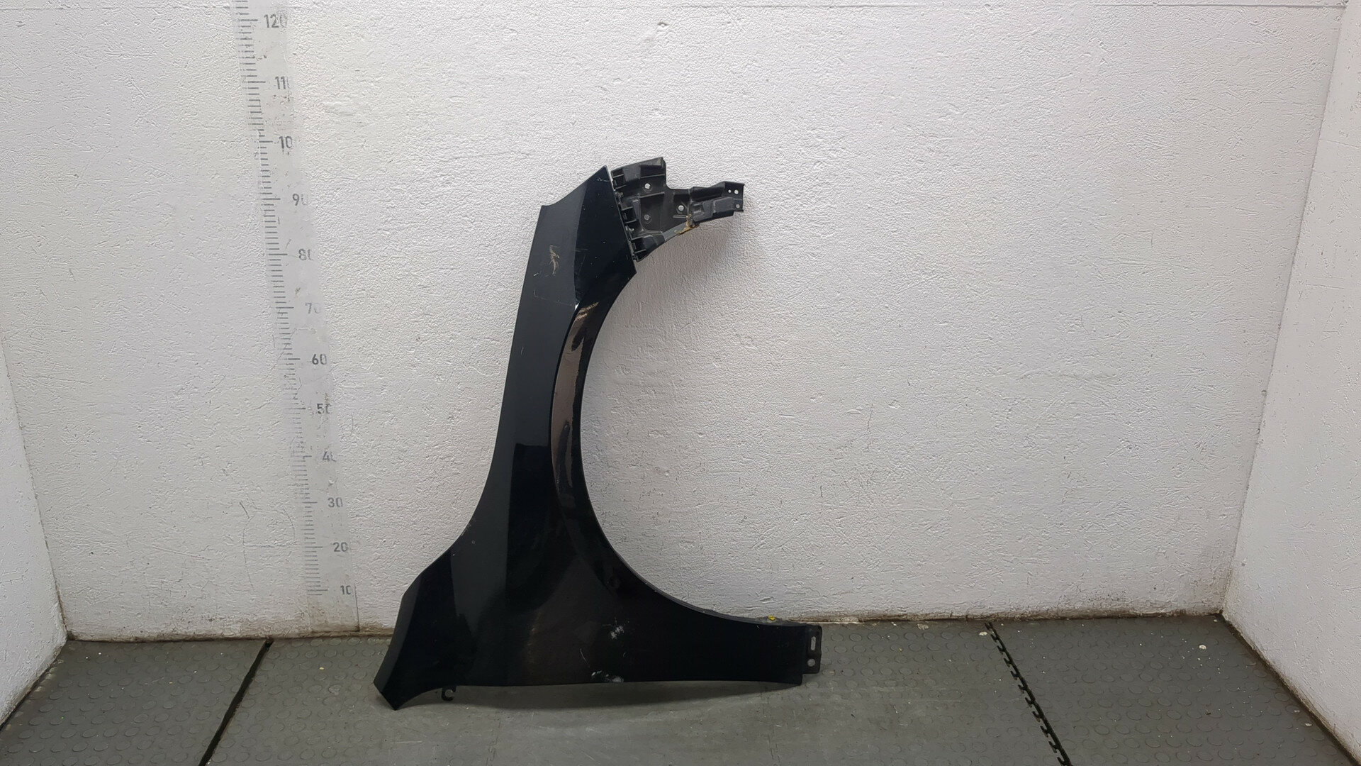 Крыло правое переднее Volvo S60 Б/У