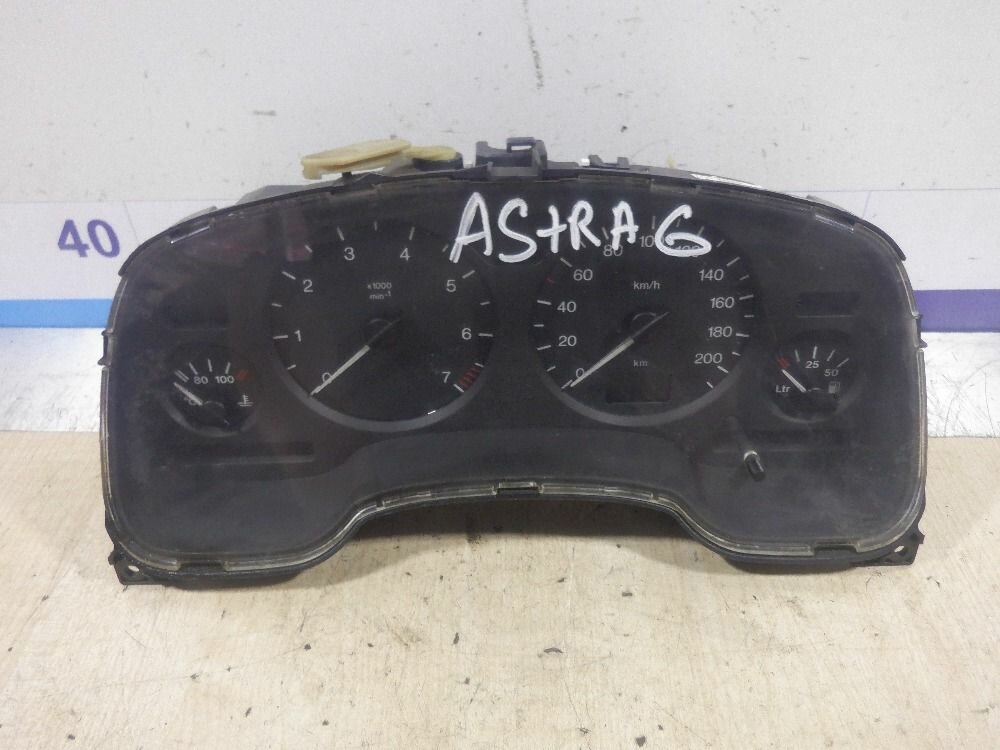 Панель приборов Opel Astra G