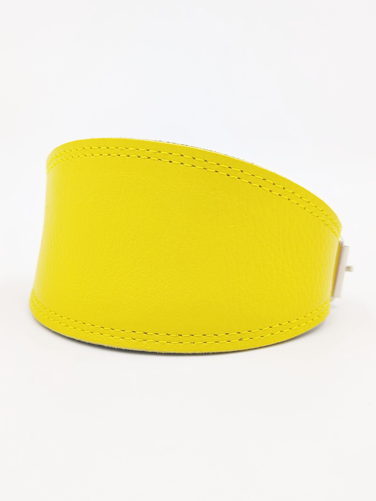 Ошейник-селедка желтый для собак из натуральной кожи. Обхват шеи 30-36 см, ширина 6,5 см