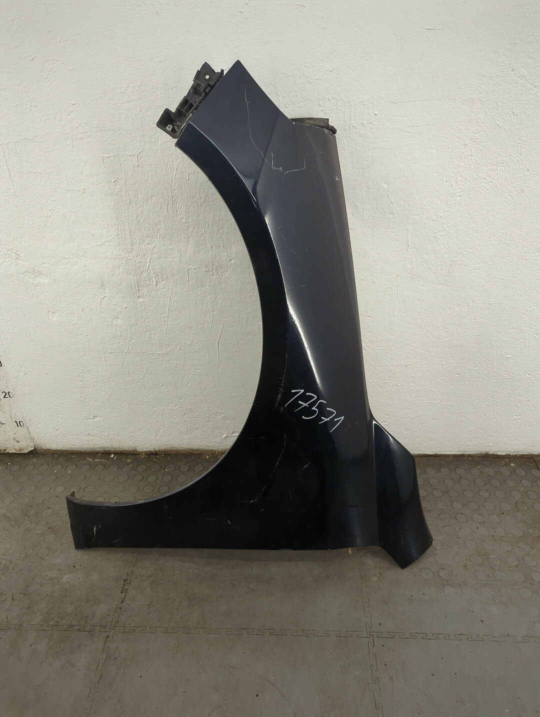 Крыло левое переднее Chevrolet Malibu Б/У