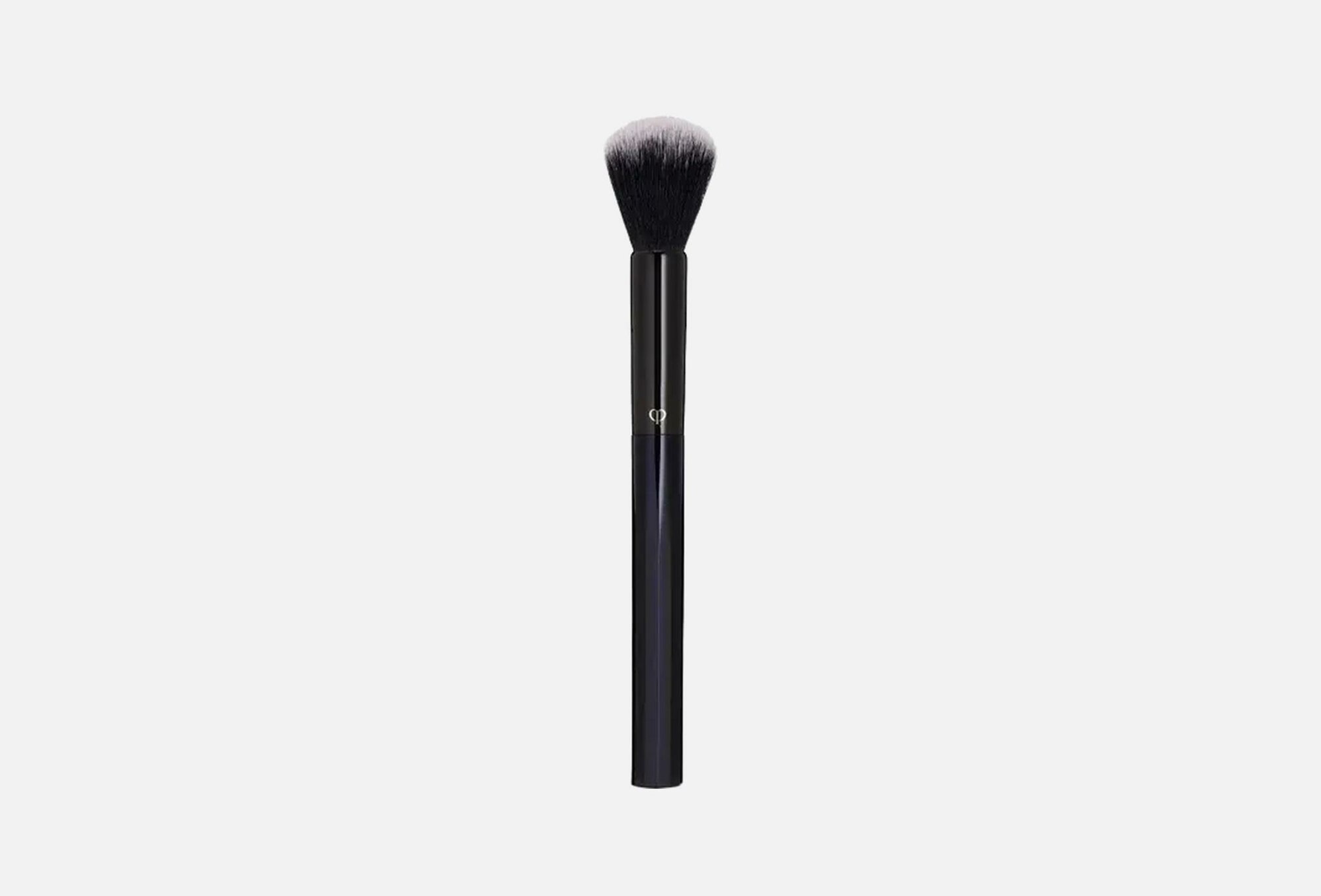 Кисть для румян CLÉ DE PEAU BEAUTÉ Brush (powder & cream)
