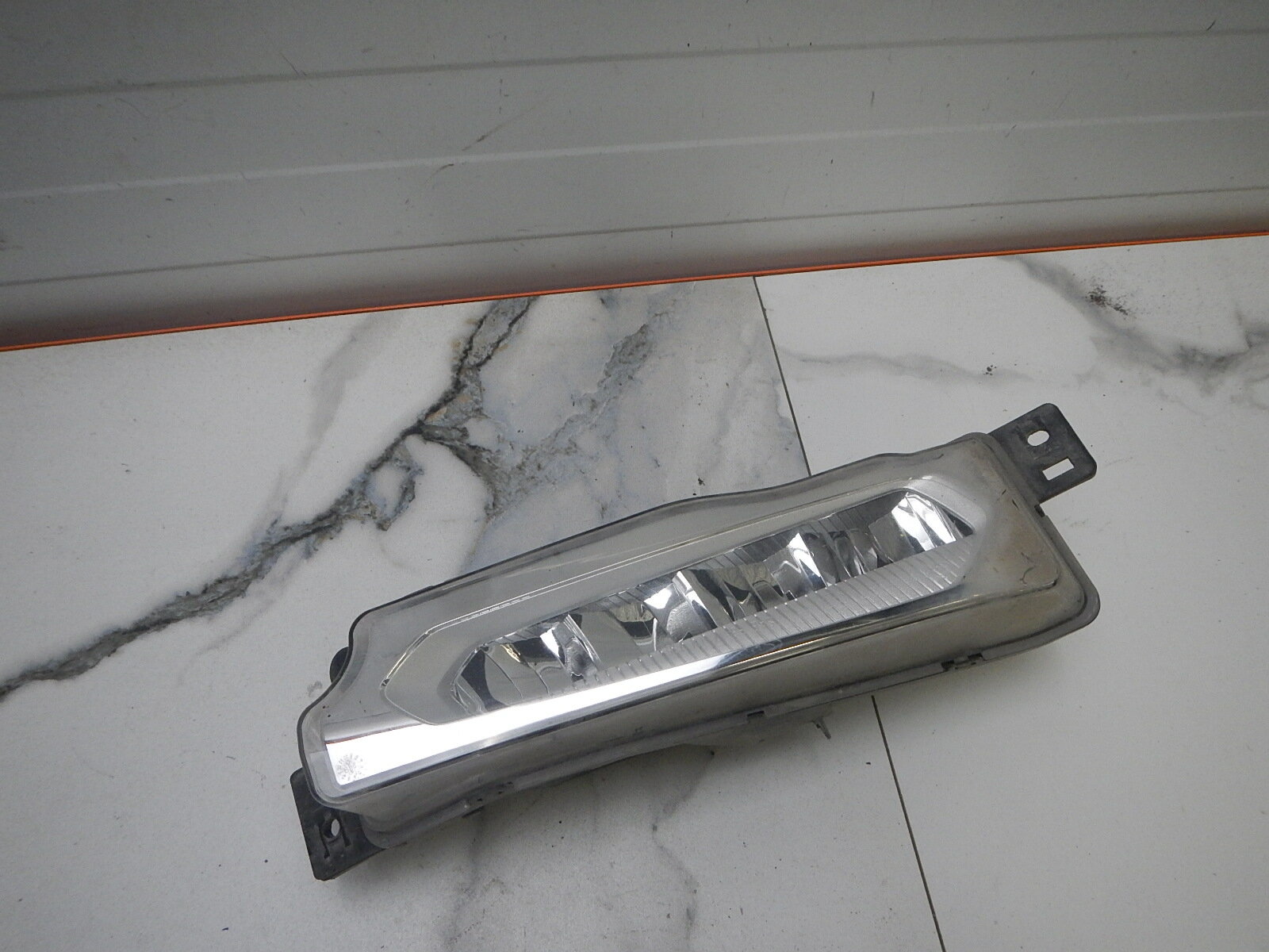 Б/У Фара противотуманная правая, BMW (БМВ)-X3 (G01) (17-) BMW X3 (G01) (17-) Сломано крепление. 627808 BMW арт. 63177412528