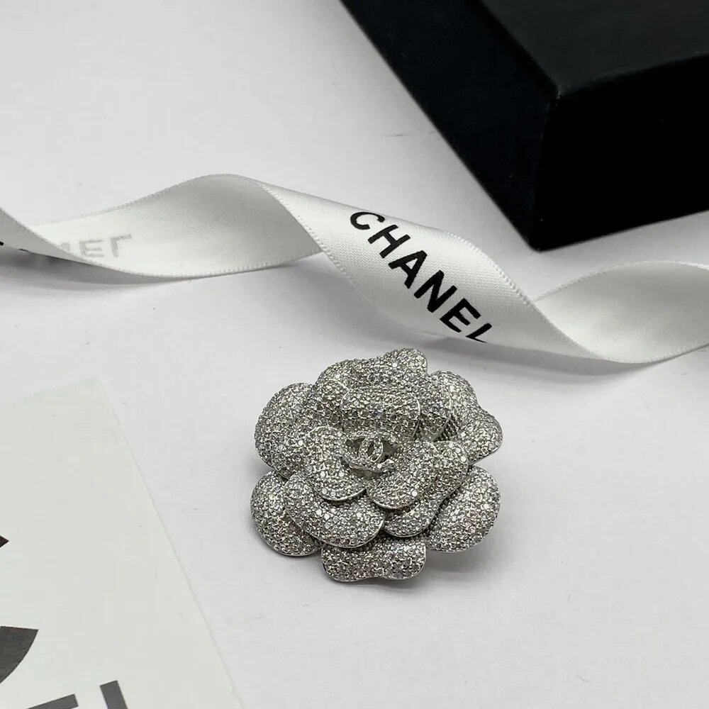 Chanel Брошь