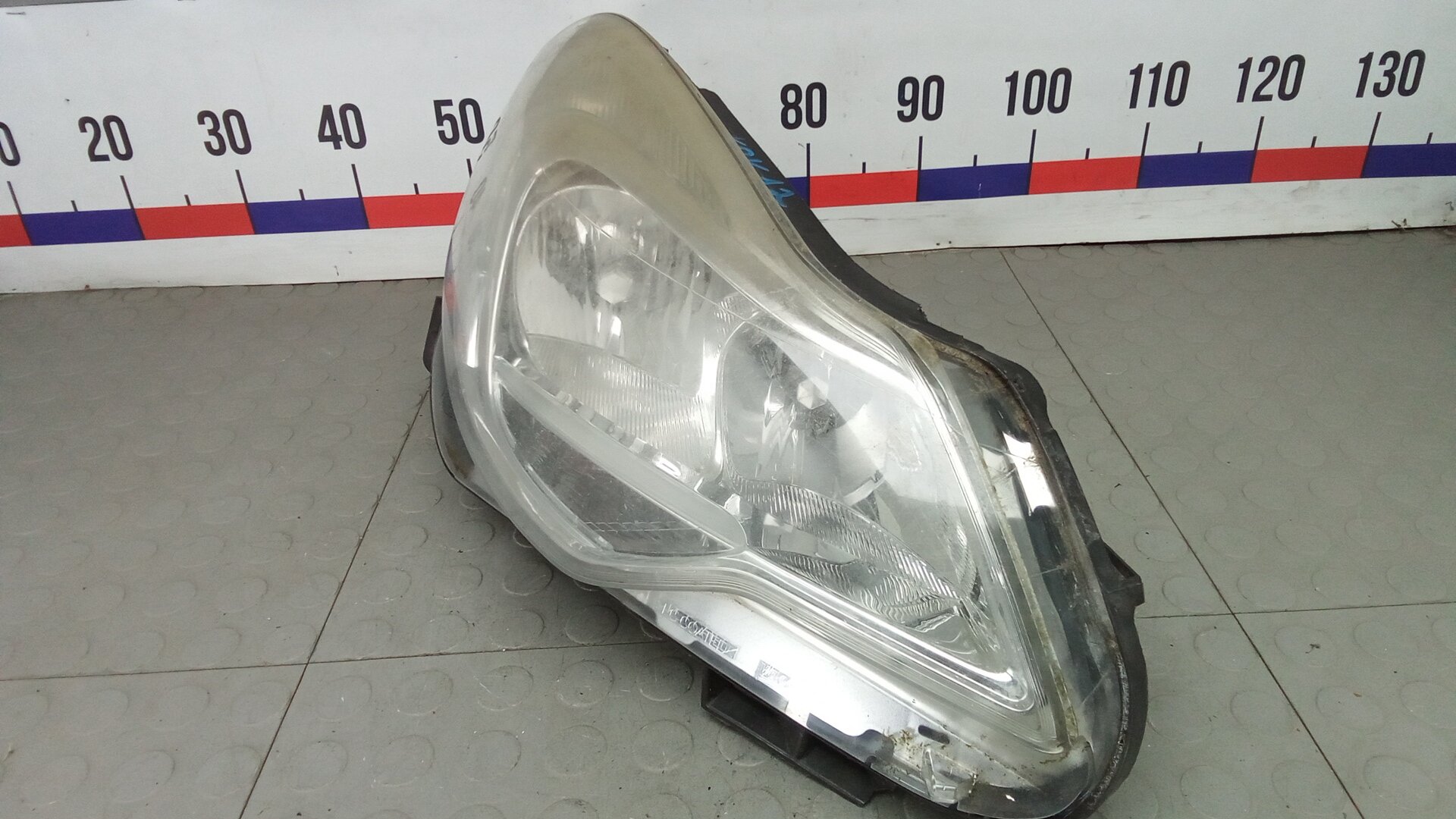 Фара правая OPEL CORSA D