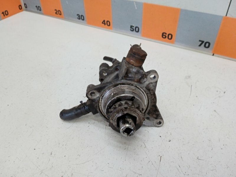 Б/У 2.5 YD25DDTI, Ниссан Патфайндер R51 Насос вакуумный Nissan Pathfinder 2006 R51 230188 NISSAN арт. 146505X01C