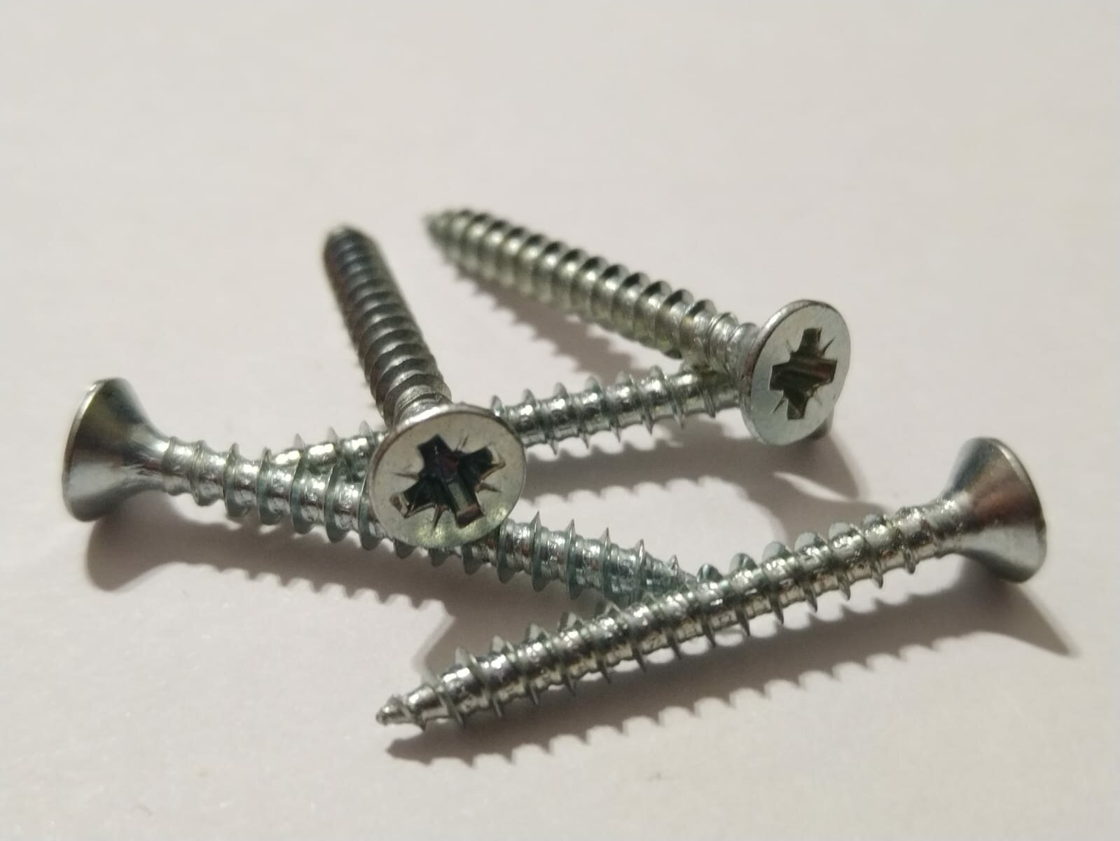 Саморез 2.5х20 универсальный, оцинкованный 200шт