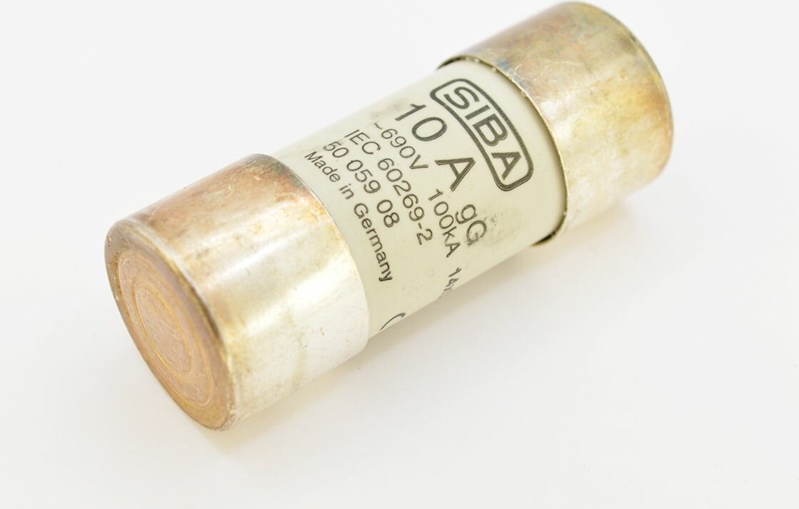 Предохранитель SIBA 5006008.10 Предохранитель *NFC 10A gG 690V 22x58mm 1шт