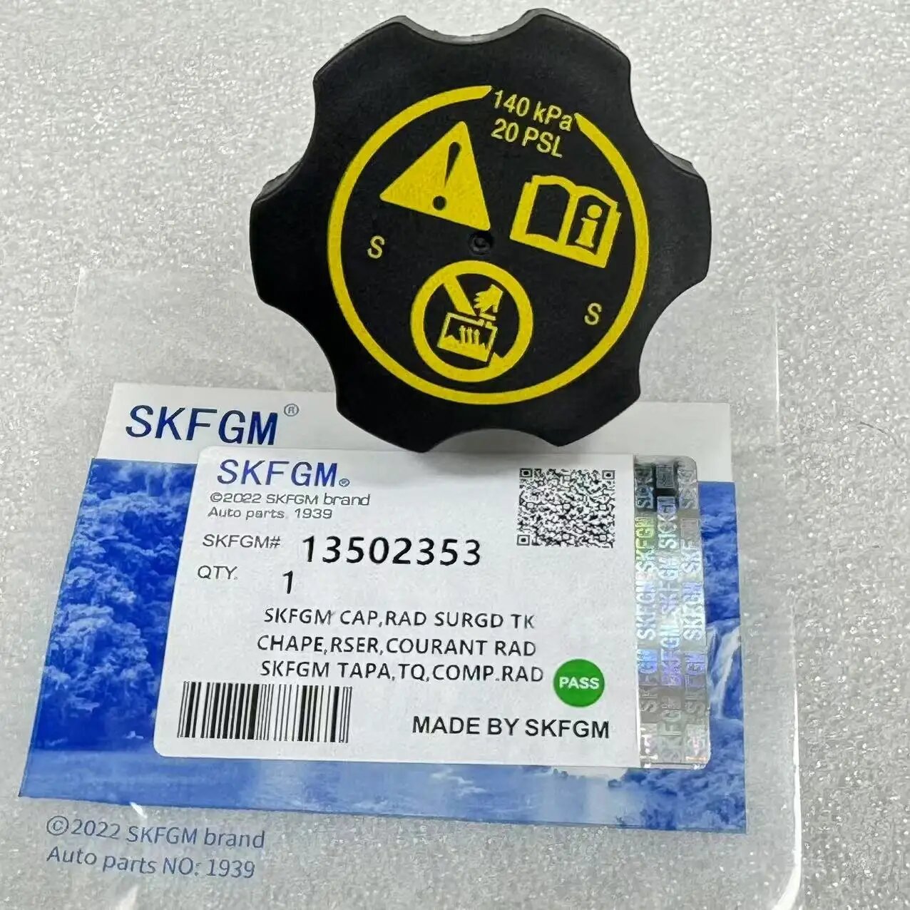НЕТ: 13502353 Автомобильный бак, расширительная крышка бака для воды для Chevrolet- Cruze Opel Vauxhall Astra Insignia Corsa Zafira 1305248