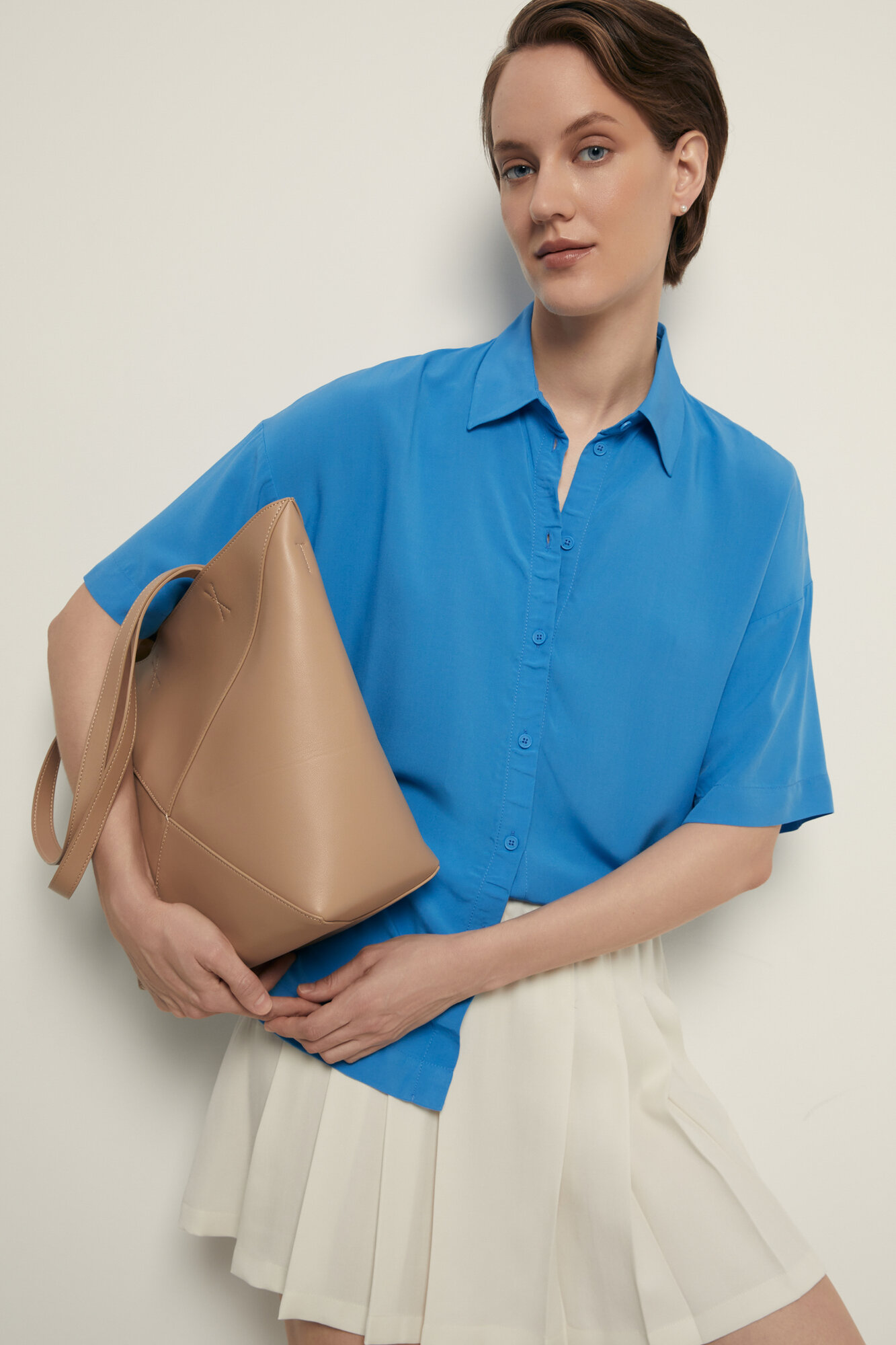 Блуза из вискозы с коротким рукавом