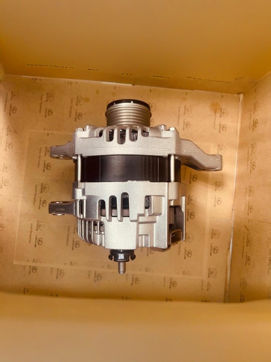 1800A546 Оригиальный генератор Mitsubishi