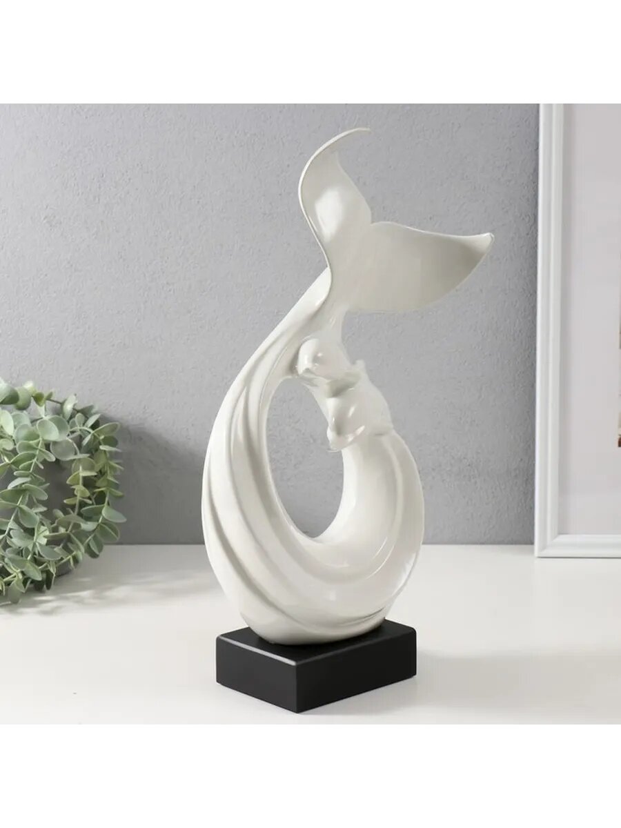 Керамический сувенир с дельфинами — элегантный декор