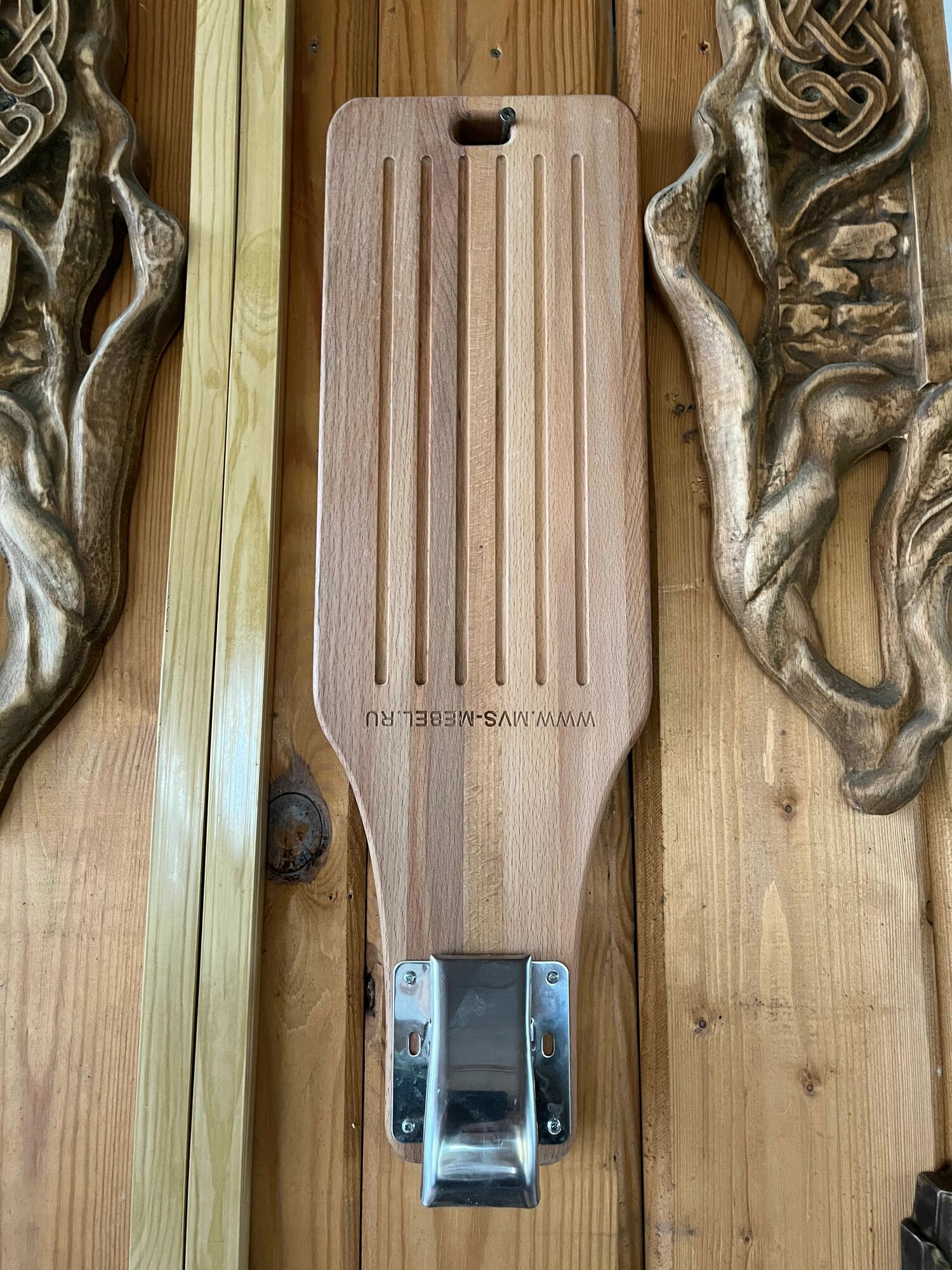 Разделочная доска для чистки рыбы с зажимом из нержавеющей стали