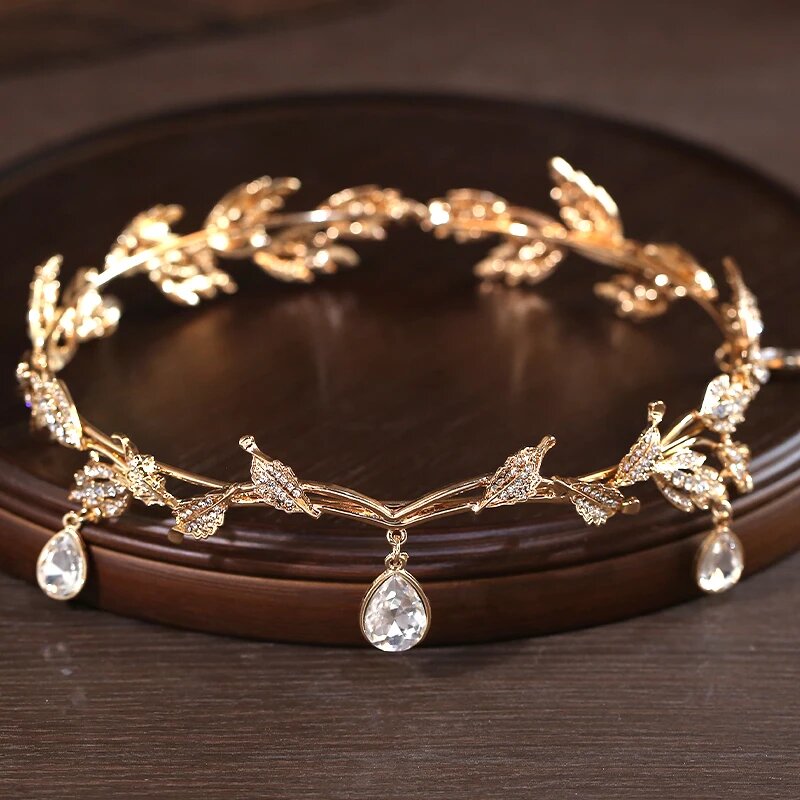 Винтажная корона-диадема из хрусталя и металла Golden