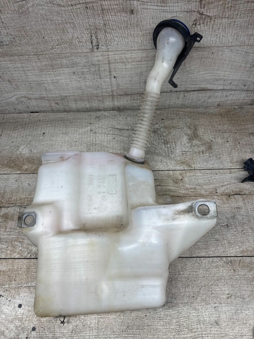 Бачок омывателя Ford Grand C-Max Av6117b613a