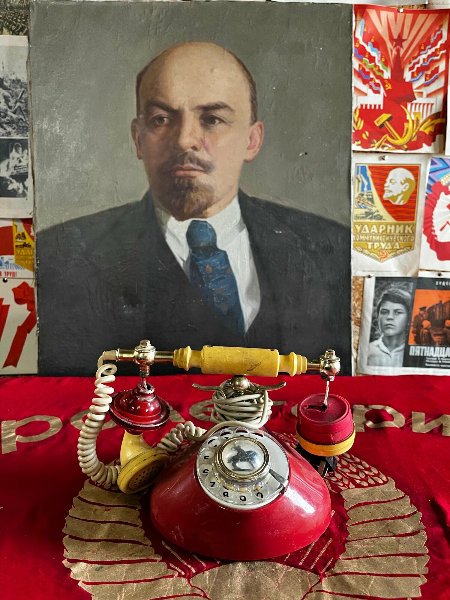 Телефонный аппарат Уфа-101 СССР