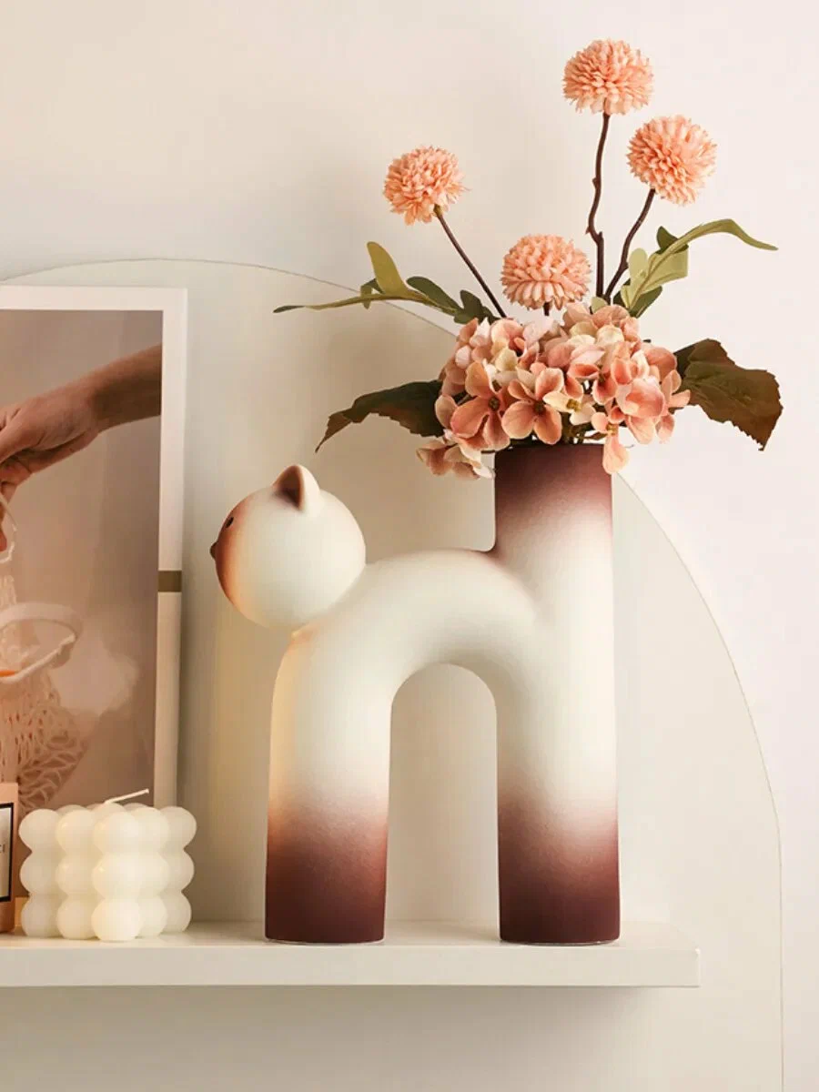 Conflate Ваза бежево-коричневая в форме кошки