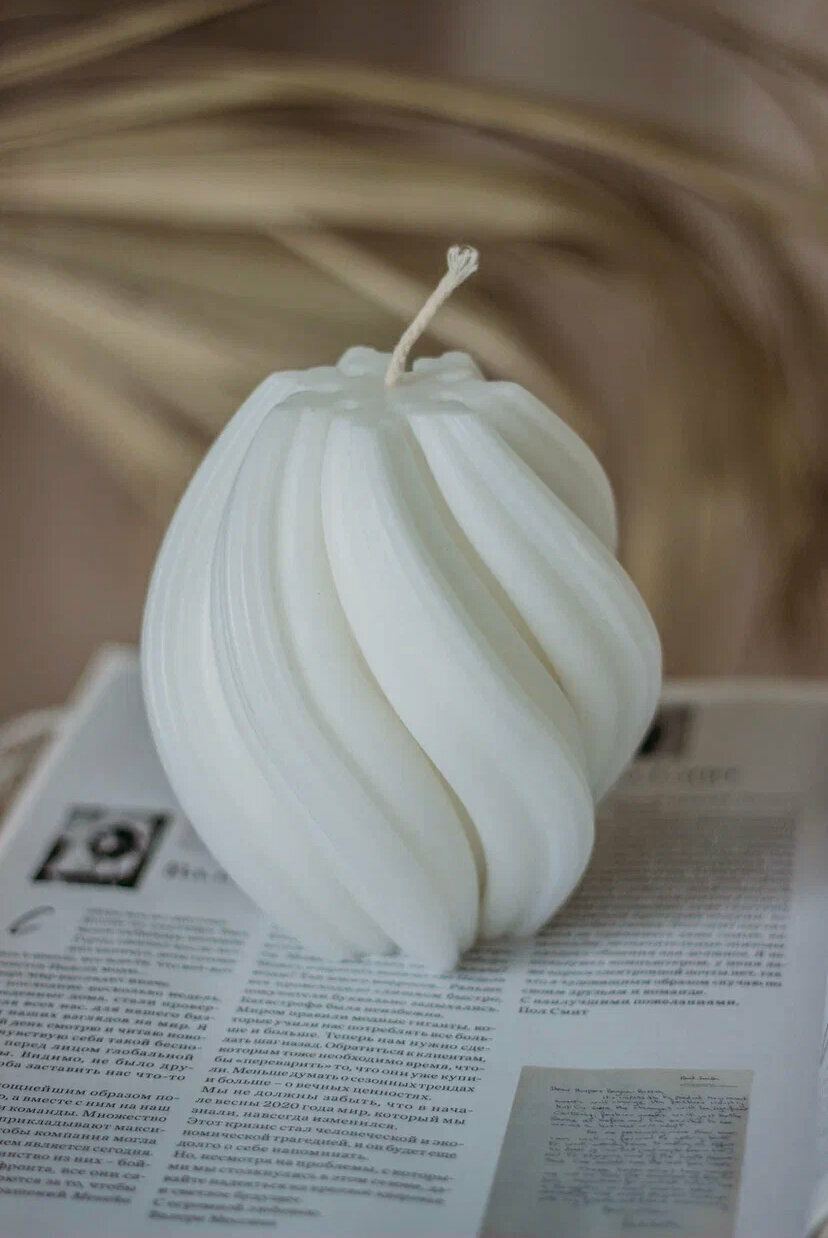 Свеча интерьерная Marbel Candles "Снежный Вихрь", ручная работа, 14 см.