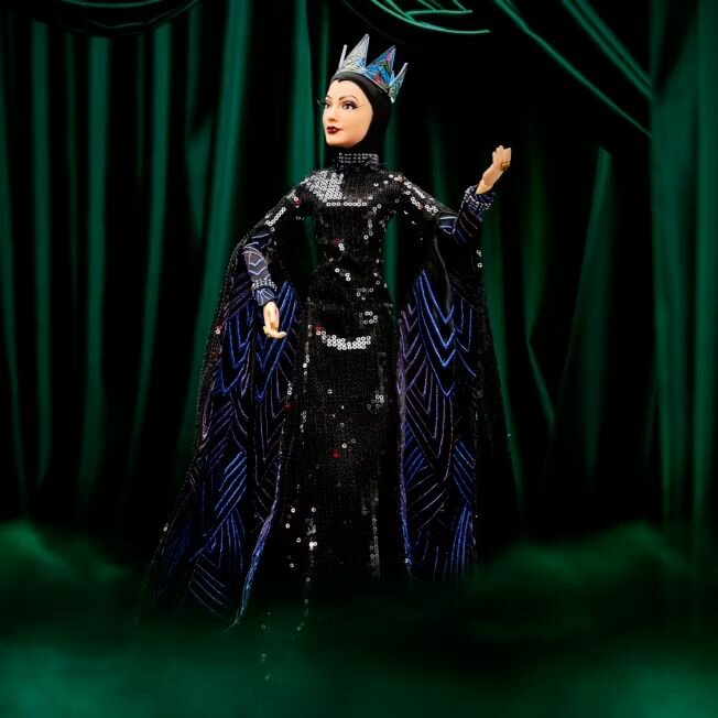 Disney Кукла Evil Queen Limited Edition Doll, Snow White Live Action, 43 см